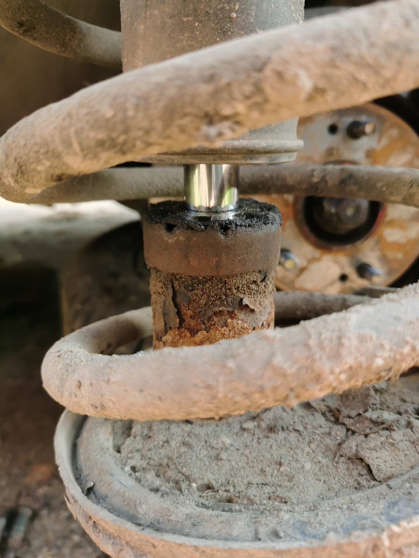 Замена стоек передних — Mitsubishi Outlander (1G), 2,4 л, 2006 года ...