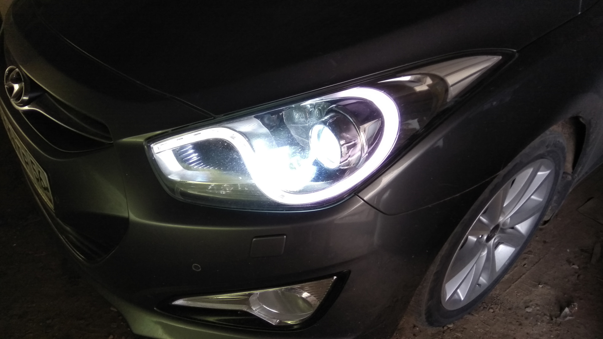 Опять ремонт ДХО, штатный ксенон и кронштейн крепления бампера к крылу ...