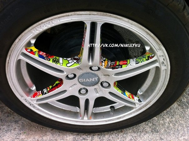 Sticker bomb — Hyundai Verna (MC), 1,4 л, 2008 года | колёсные диски ...