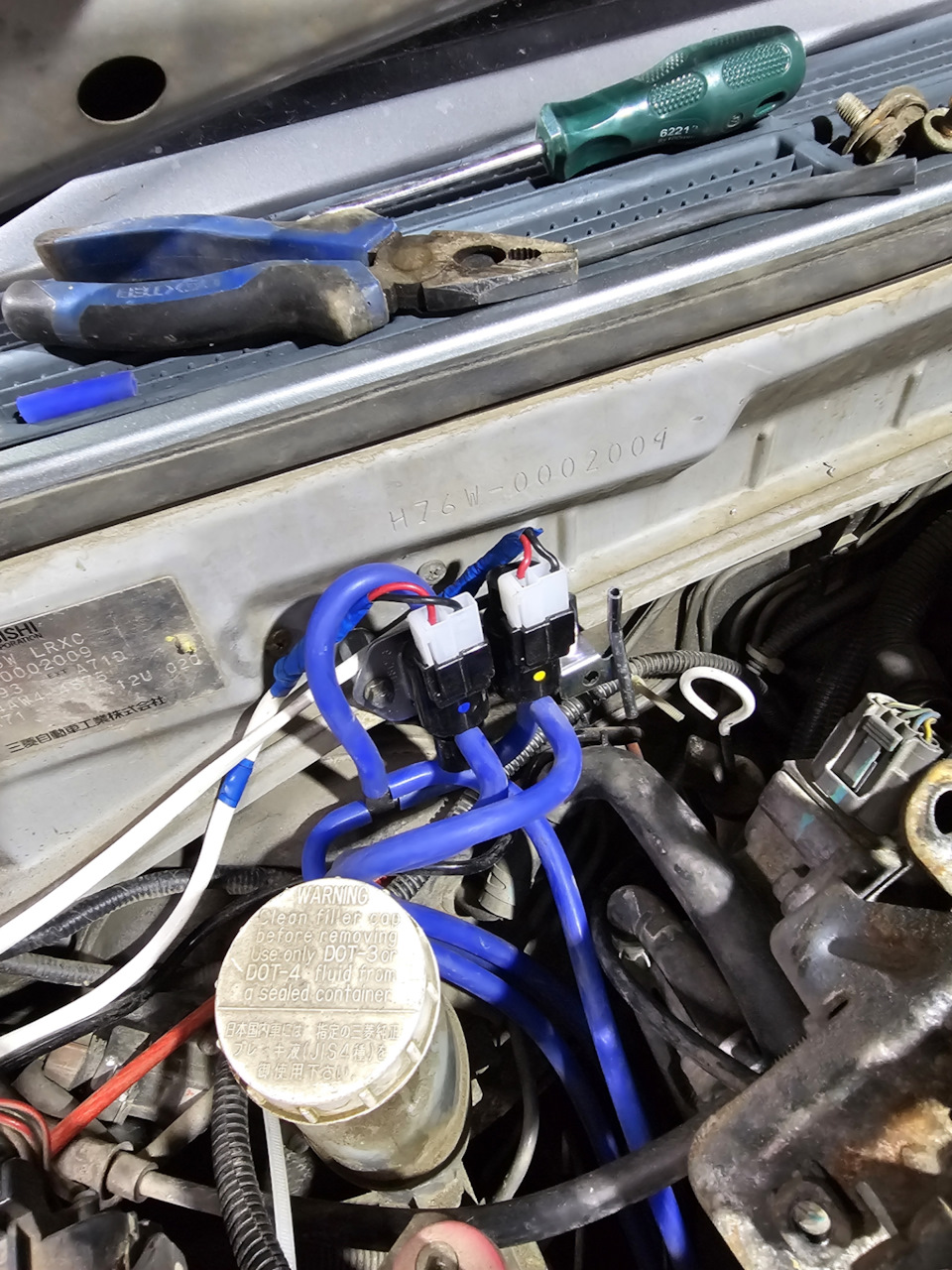 Перенос вакуумных клапанов и стартер — Mitsubishi Pajero iO, 1,8 л ...
