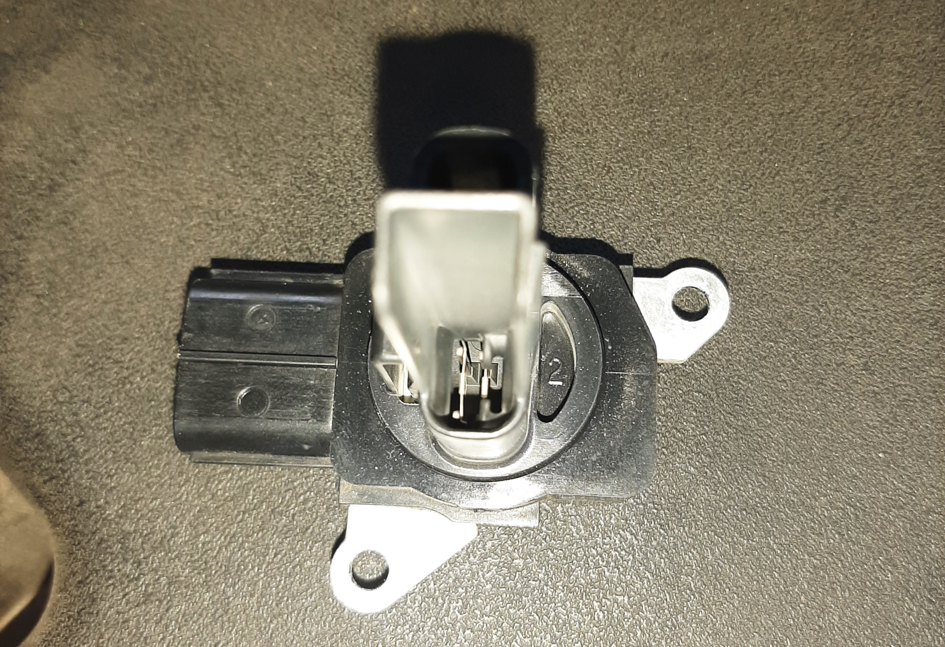 Плавающие обороты двигателя — Toyota RAV4 (IV), 2 л, 2013 года | своими ...