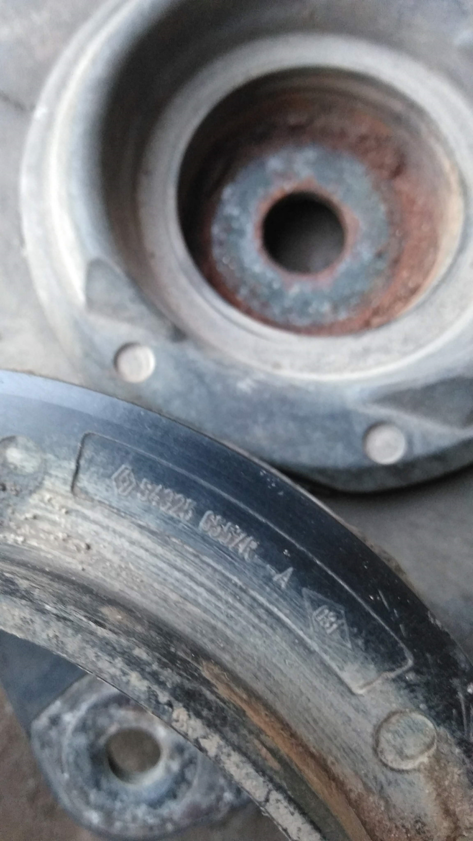 543256557R Подшипник опорный RENAULT | Запчасти на DRIVE2