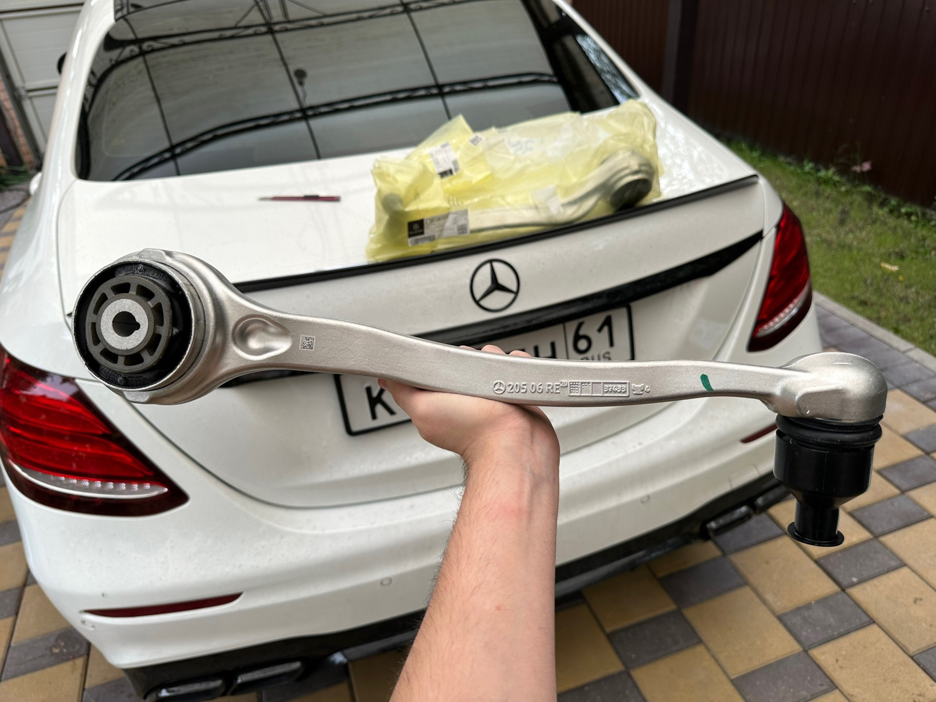 Замена передних рычагов, ТО в нынешних реалиях — Mercedes-Benz E-Class ...