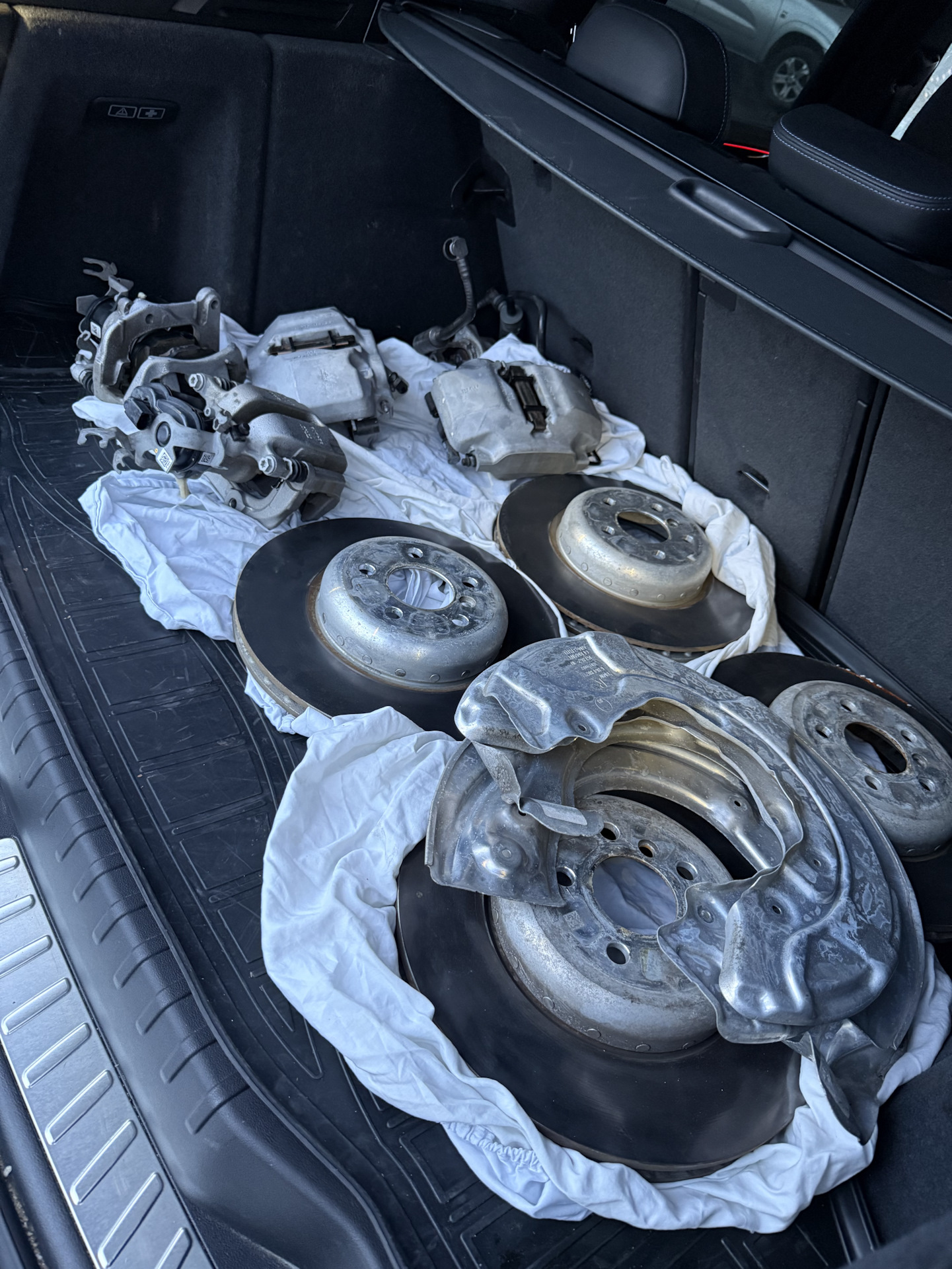 Установка серой тормозной системы от X5 G05 — BMW X3 (G01), 2 л, 2021 ...