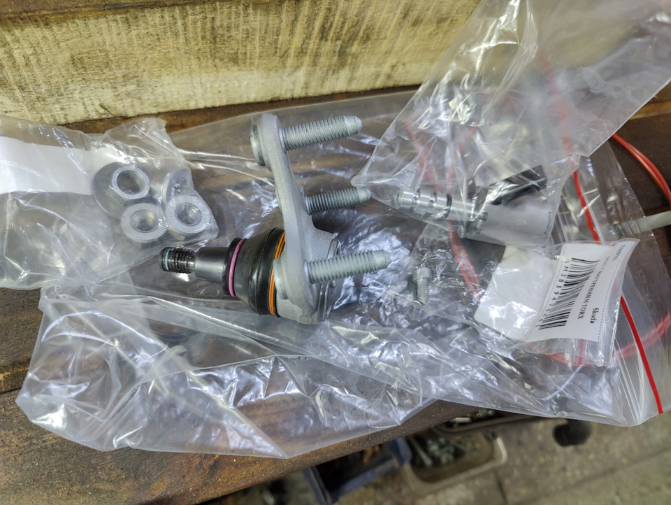 Шаровая опора — Volkswagen Tiguan (2G), 2 л, 2018 года | визит на ...