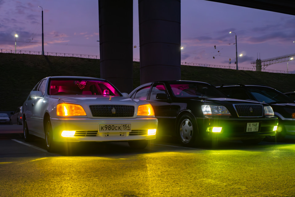 Evening meet POV и фото — Toyota Crown (S170), 2,5 л, 1999 года | встреча | DRIVE2