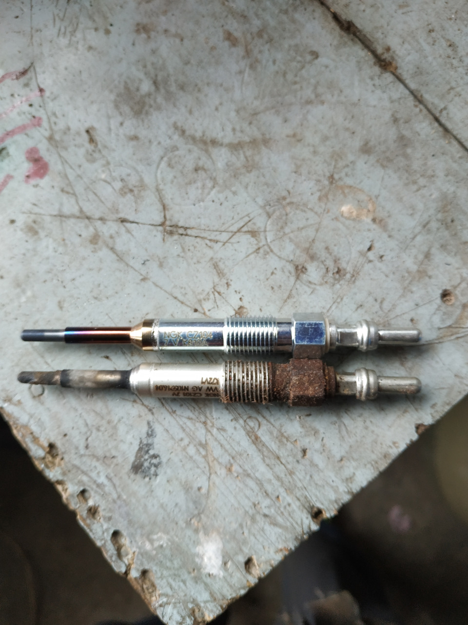 Замена свечей и прокладок — Volkswagen Caravelle (T5), 2,5 л, 2007 года ...