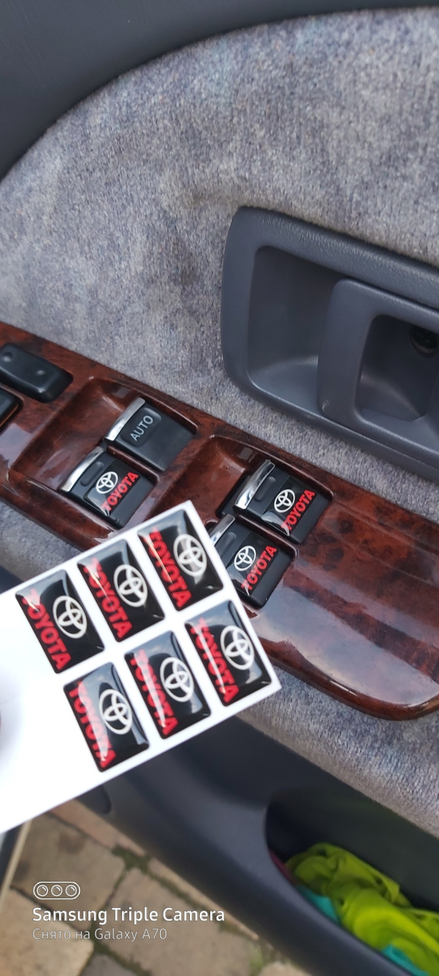 96280186 КРОНШТЕЙН КРЕПЛЕНИЯ АККУМУЛЯТОРНОЙ БАТАРЕИ К КУЗОВУ В КОМПЛ. С ...