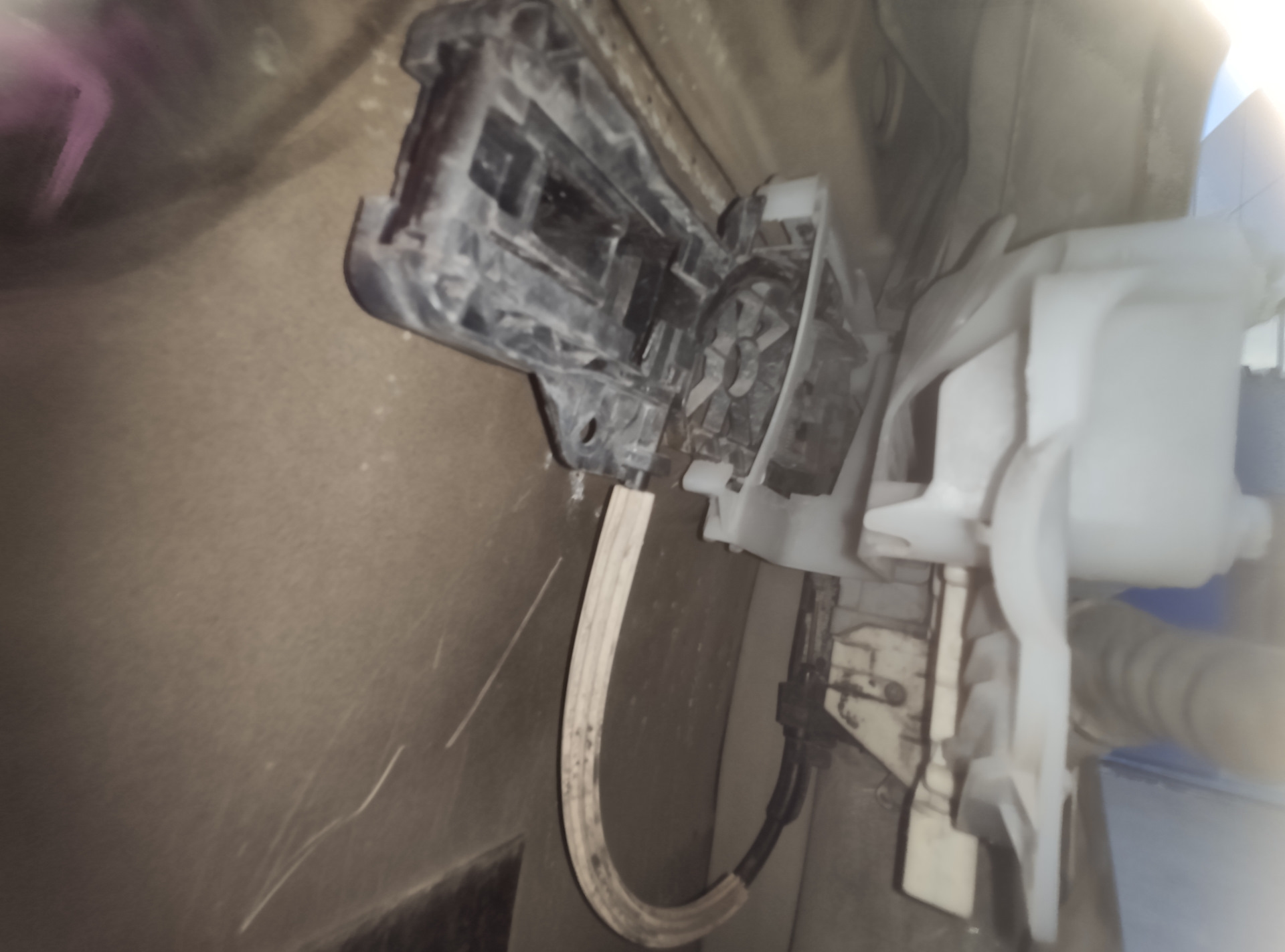 Не открывается дверь пасажира — Volkswagen Passat B7, 2 л, 2012 года ...