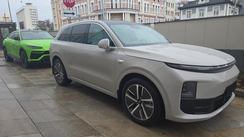 Li Auto L6 1.5 гибридный 2024 | на DRIVE2