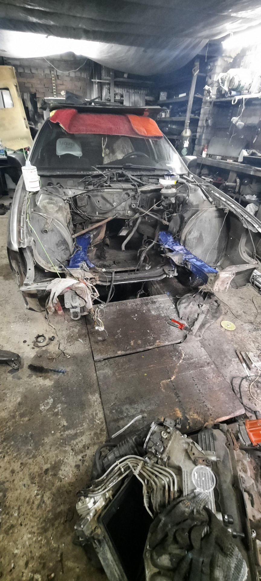 Извлечение двс 2.3 — Audi 100 (C3), 2,3 л, 1990 года | своими руками ...