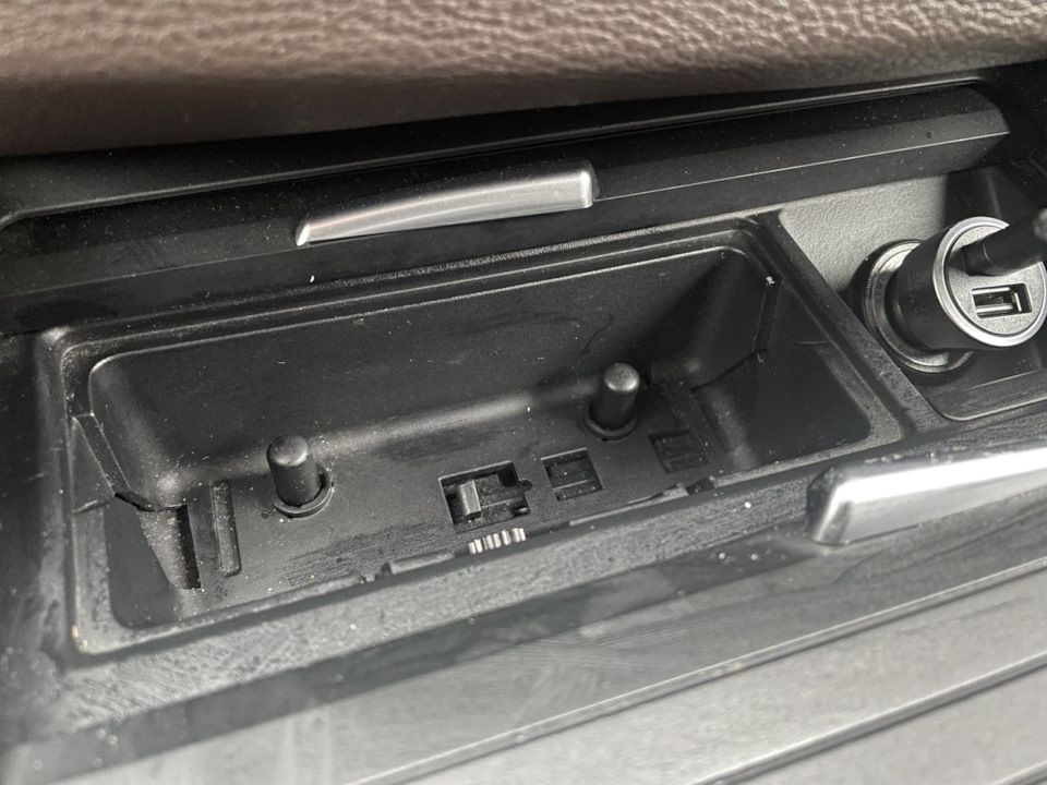 Отделение для мелких вещей 📦 — BMW X5 (E70), 3 л, 2007 года ...