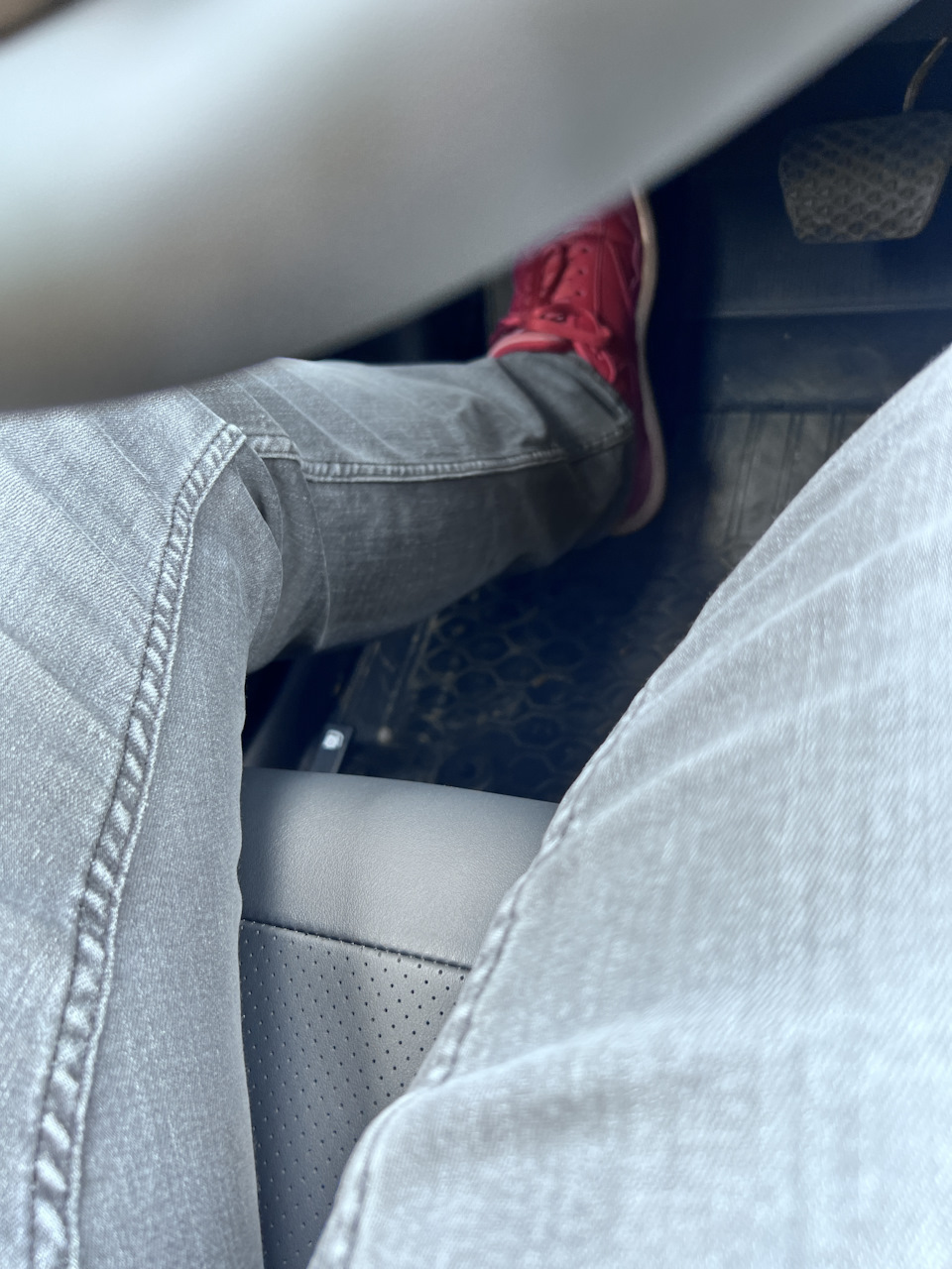 Подушка сиденья — Chery Tiggo 4 Pro, 1,5 л, 2024 года | наблюдение | DRIVE2