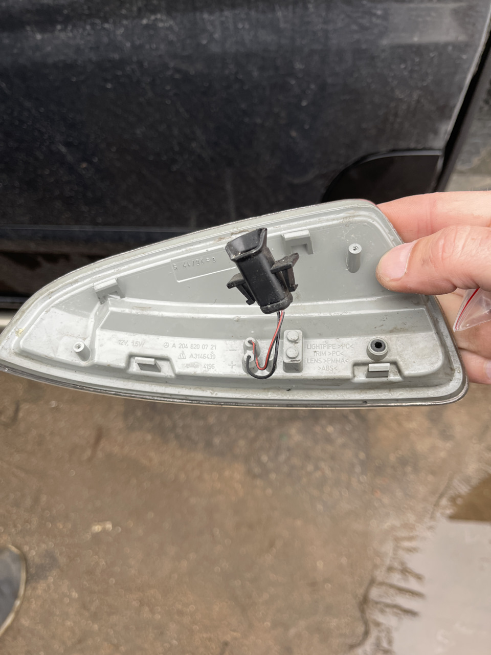 A2048200721 Поворотник в зеркале Mercedes | Запчасти на DRIVE2