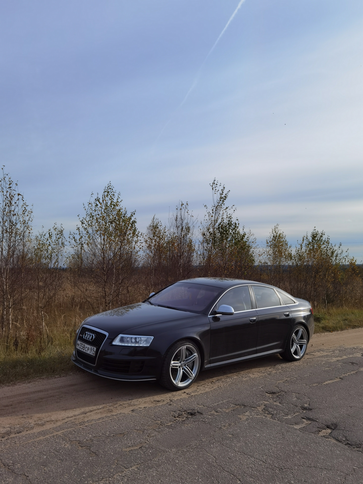 Четверг 26 октября. Фотки — Audi RS6 (C6), 5 л, 2009 года | просто так | DRIVE2