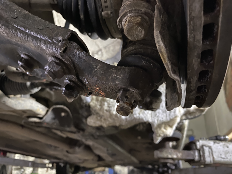 Замена шаровых и Хомутов бензобака — KIA Ceed (1G), 2 л, 2008 года ...