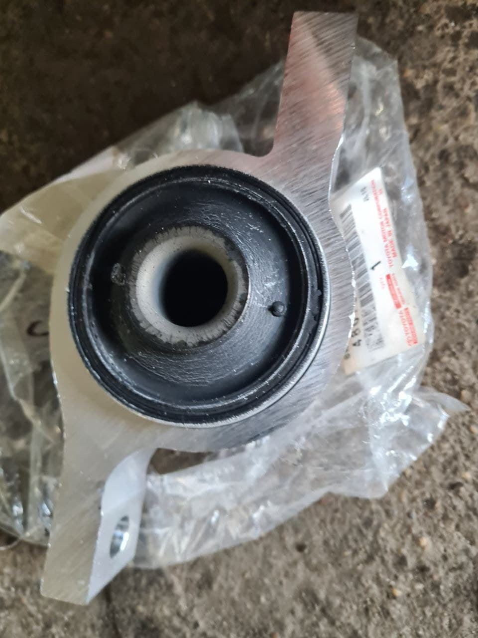 Замена амортизаторы KYB, сайлентблоки — Lexus GS 450h (1G), 3,5 л, 2008 ...