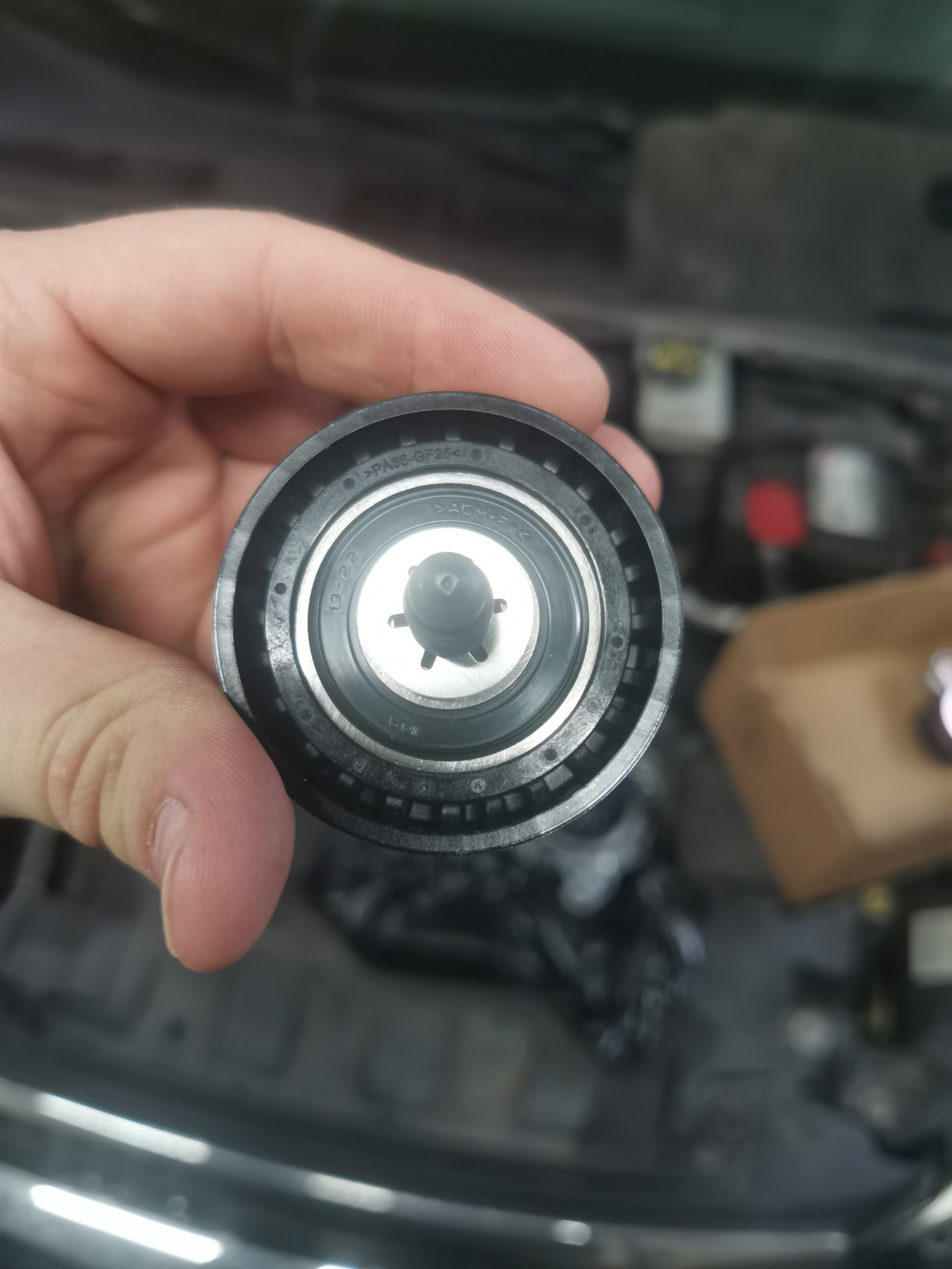 #6.(часть 1) замена ГРМ (+помпа, антифриз) — Peugeot 308 SW (2G), 1,5 л ...