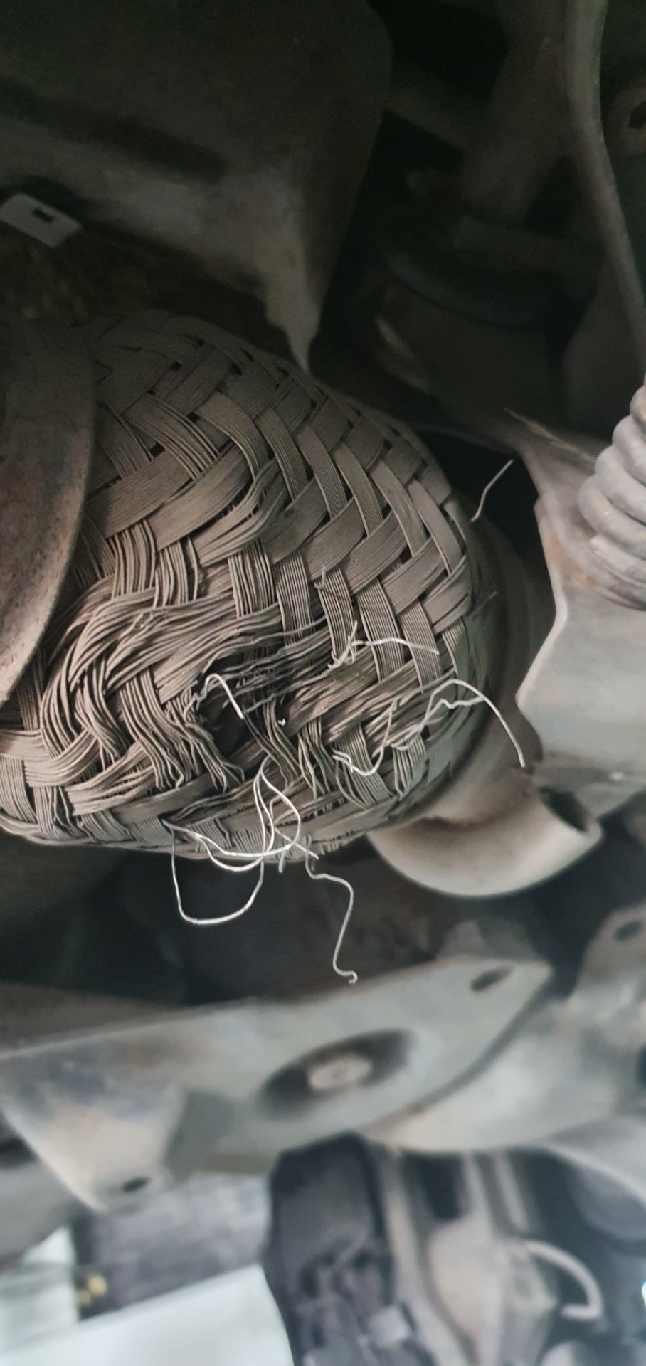 Задние амортизаторы KYB 344363 vs 349033 — Mazda 6 (1G) GG, 2 л, 2005 ...