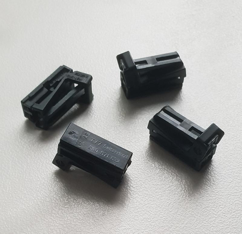 8W0971832 Корпус плоского разъёма VAG | Запчасти на DRIVE2