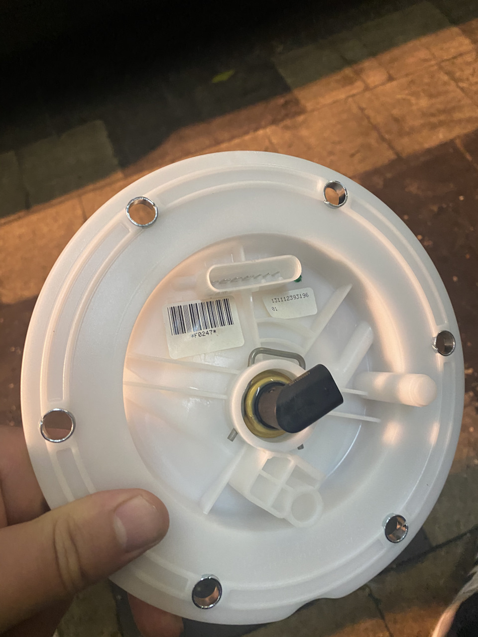 Замена топливного фильтра — Mercedes-Benz S-Class (W221), 5,5 л, 2009 ...