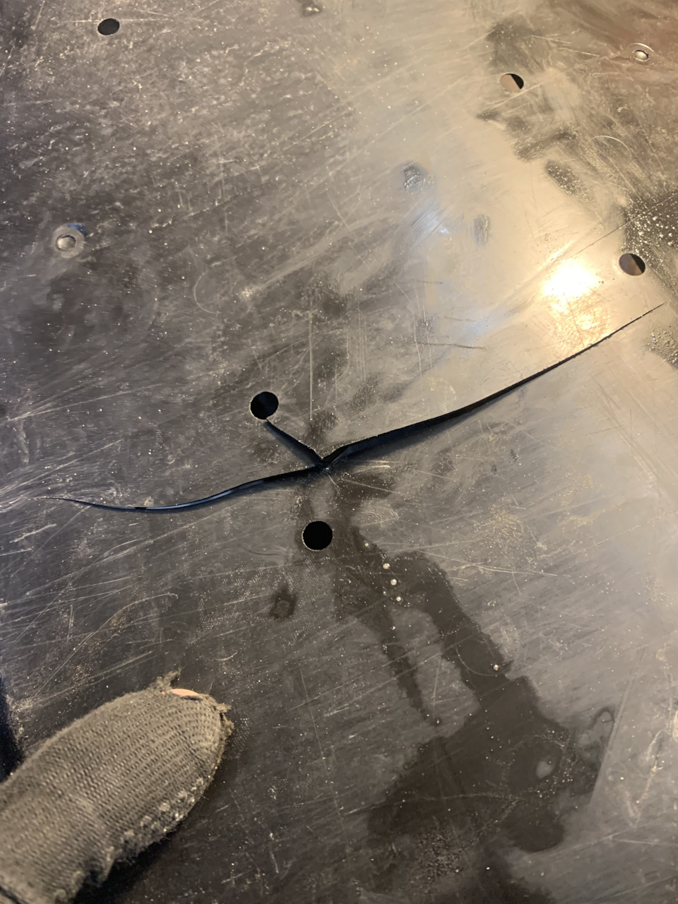 Бюджетный ремонт пыльника(защиты) KB8A-56-11Y двигателя — Mazda CX-5 ...