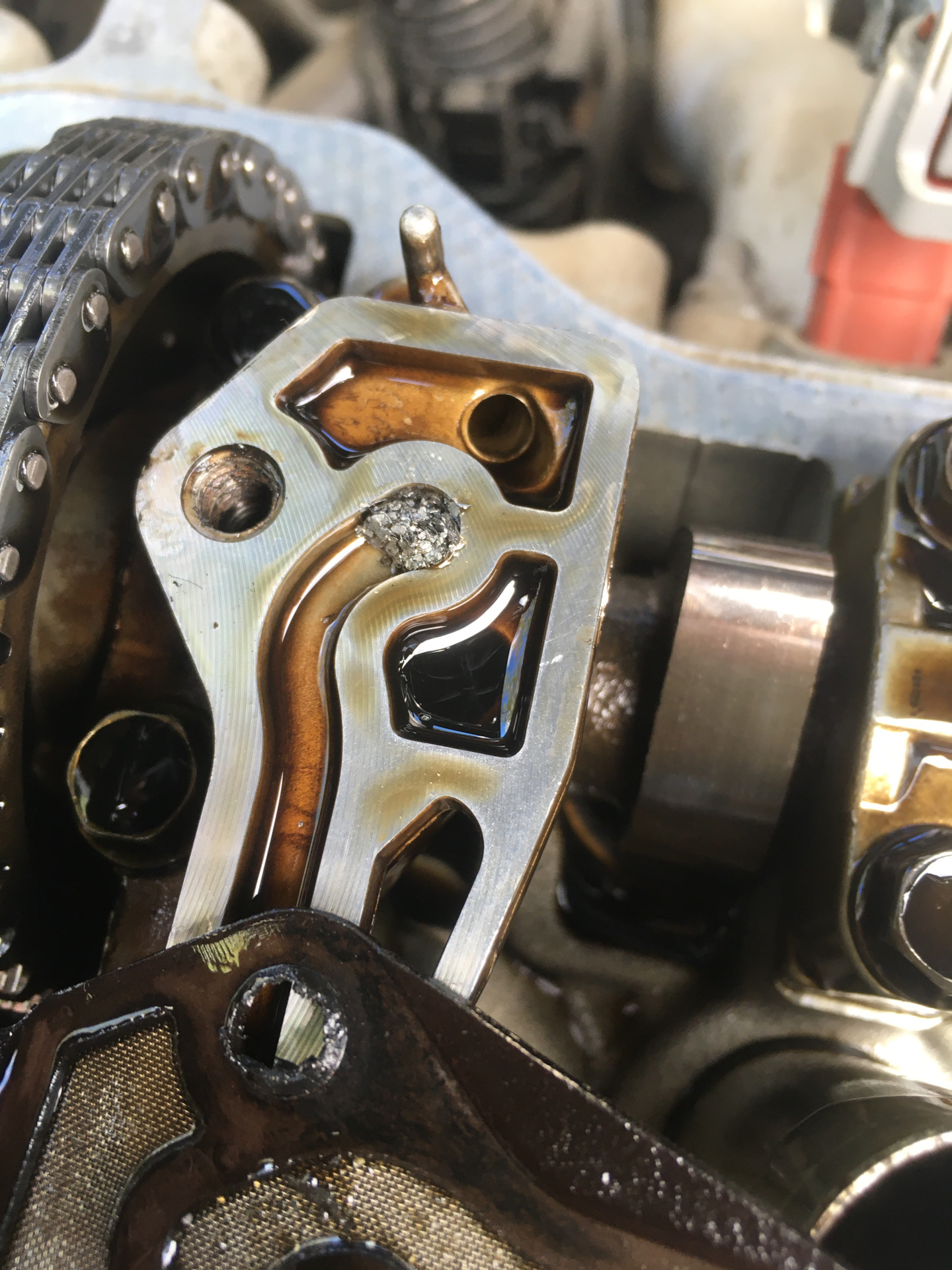 Замена прокладок клапанной крышки — Nissan Almera II (N16), 1,5 л, 2005 ...