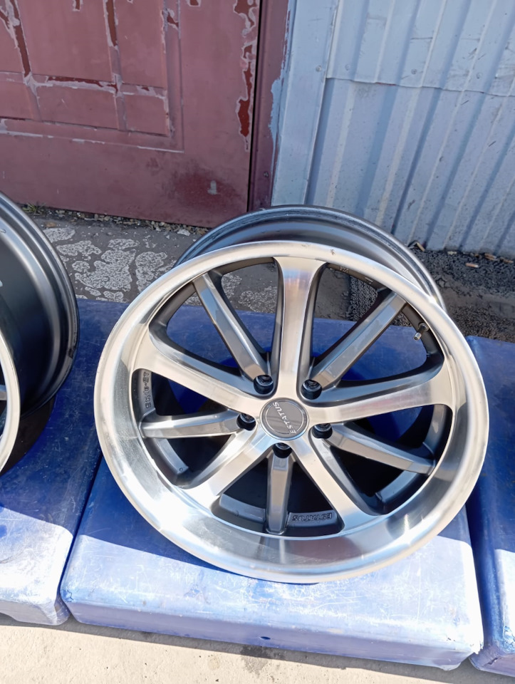 Литые диски G-Corporation 9Jx19 ET42 5x114,3 на Toyota Crown (S180 ...