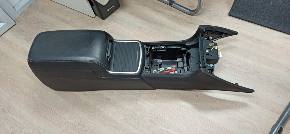 Запчасти необходимые для "досборки" автомобиля — Dodge Charger (7G), 5 ...