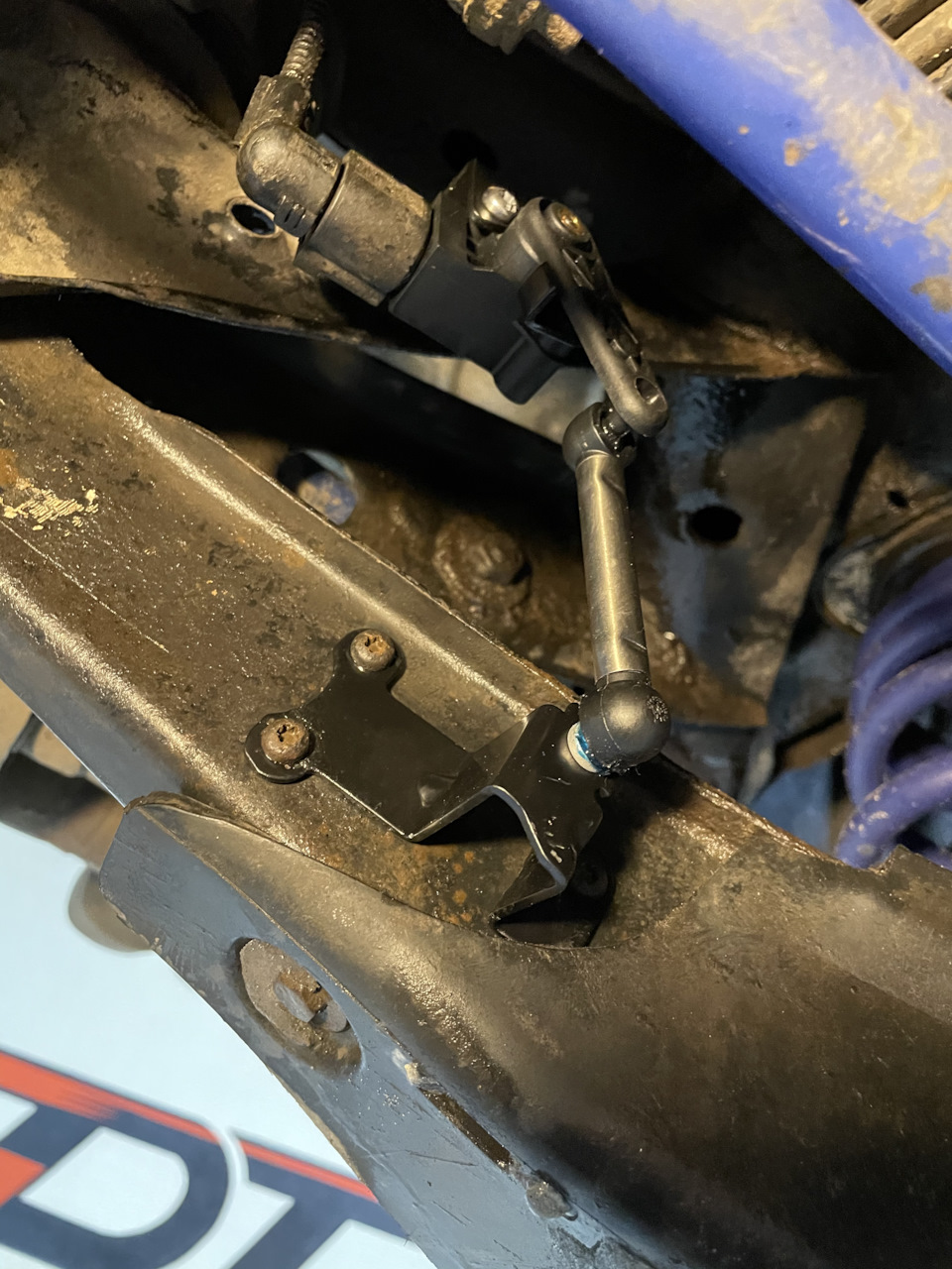 Повседневные хлопоты!Маслоотделители., датчик положения кузова и т.д ...