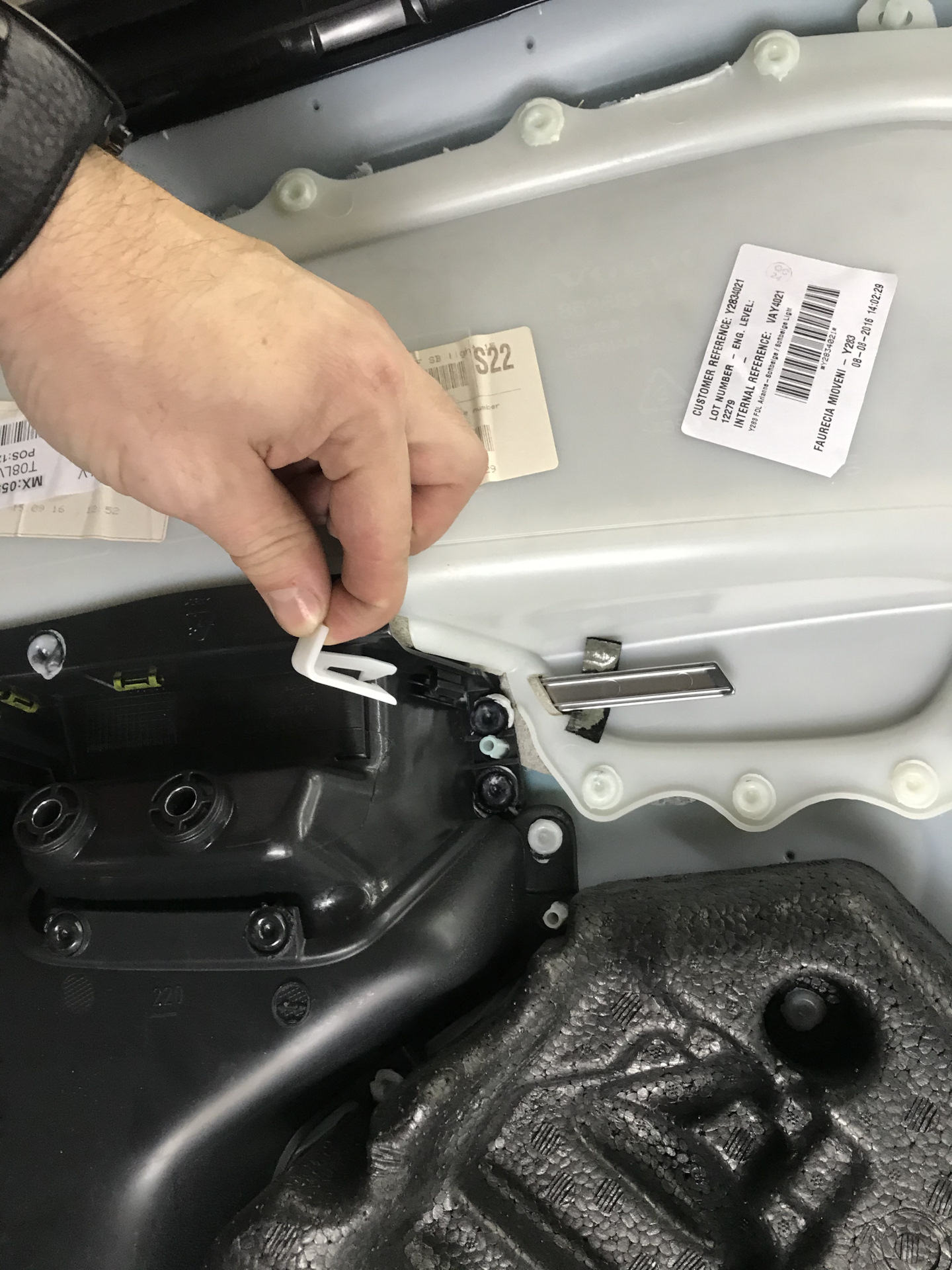 Кучка ништяков от Inscription — Volvo S60 (2G), 2 л, 2017 года ...