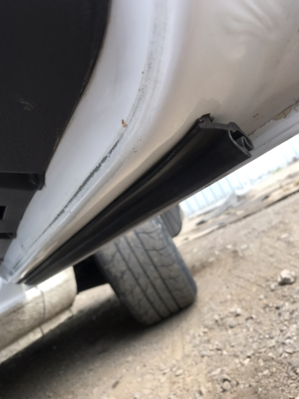 Уплотнитель порогов — Mercedes-Benz Vito (2G), 2,1 л, 2012 года ...