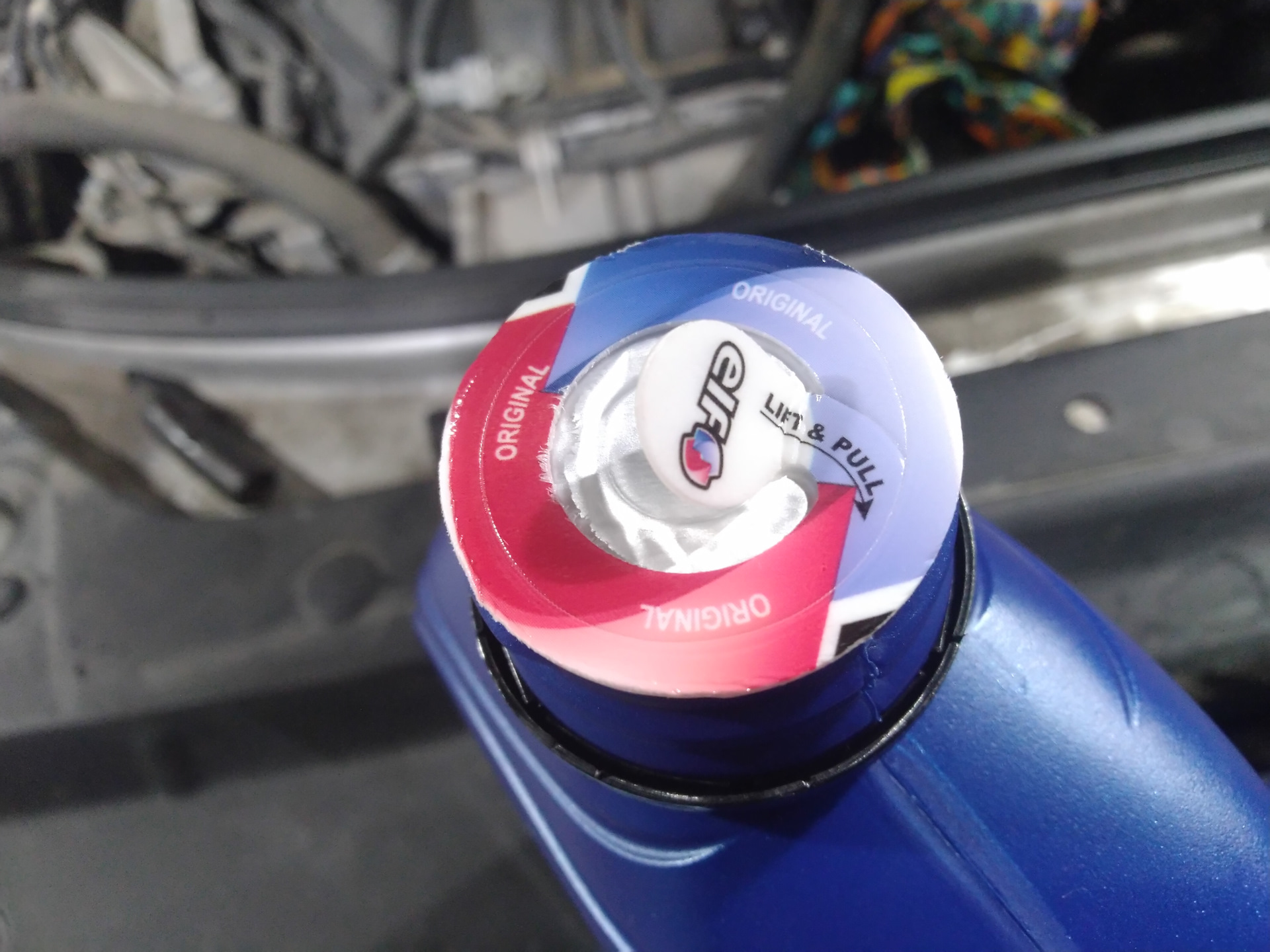 Замена жидкости в ГУР (грязь) — Nissan Almera V (G11/15), 1,6 л, 2018 ...