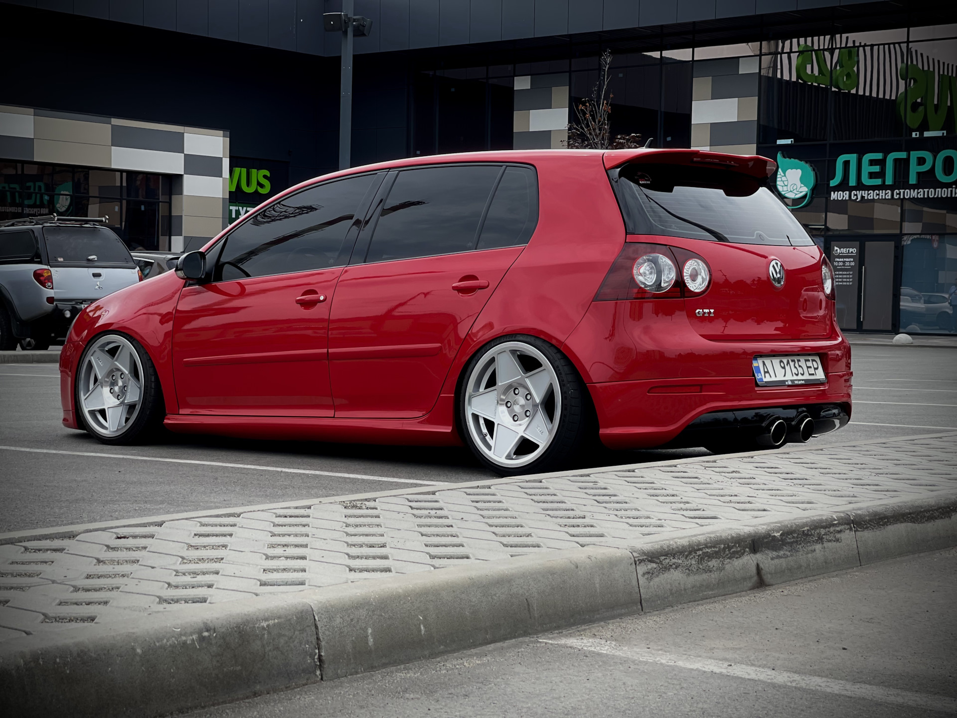 Пара фото … выехал впервые в этом году … — Volkswagen Golf GTI Mk5, 2 л, 2008 года | тюнинг | DRIVE2