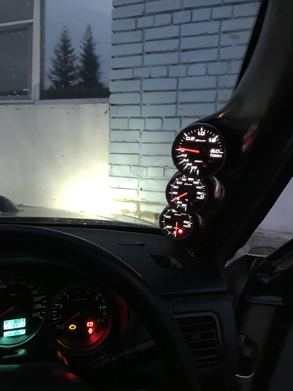 Подиум под датчики на стойку — Subaru Forester (SG), 2 л, 2002 года ...