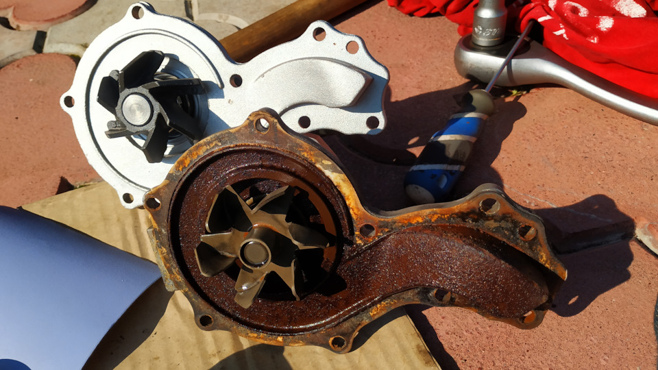 Замена помпы. — Audi 80 (B3), 1,8 л, 1990 года | своими руками | DRIVE2