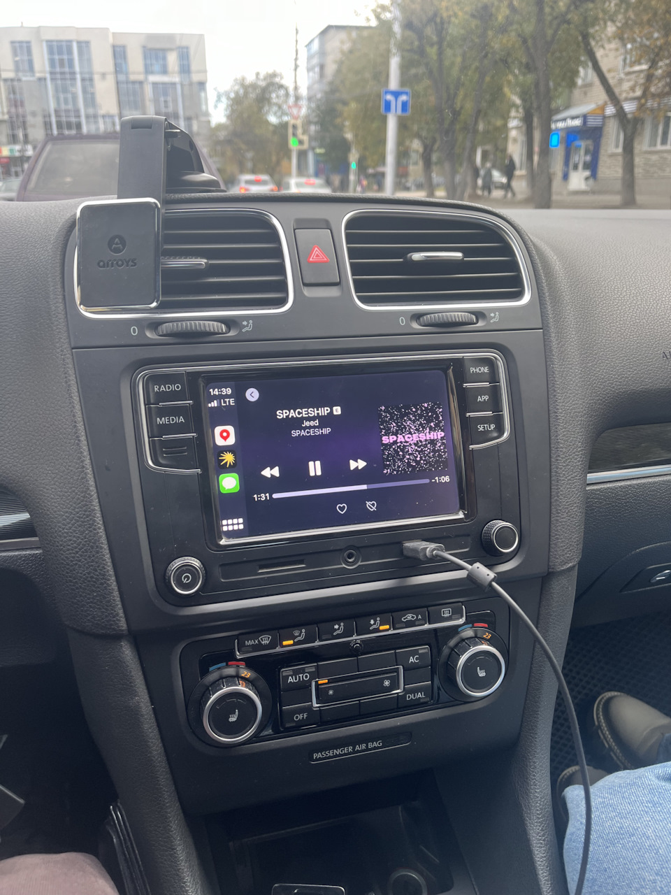 #3 Carplay — Volkswagen Golf GTI Mk6, 2 л, 2009 года | автозвук | DRIVE2