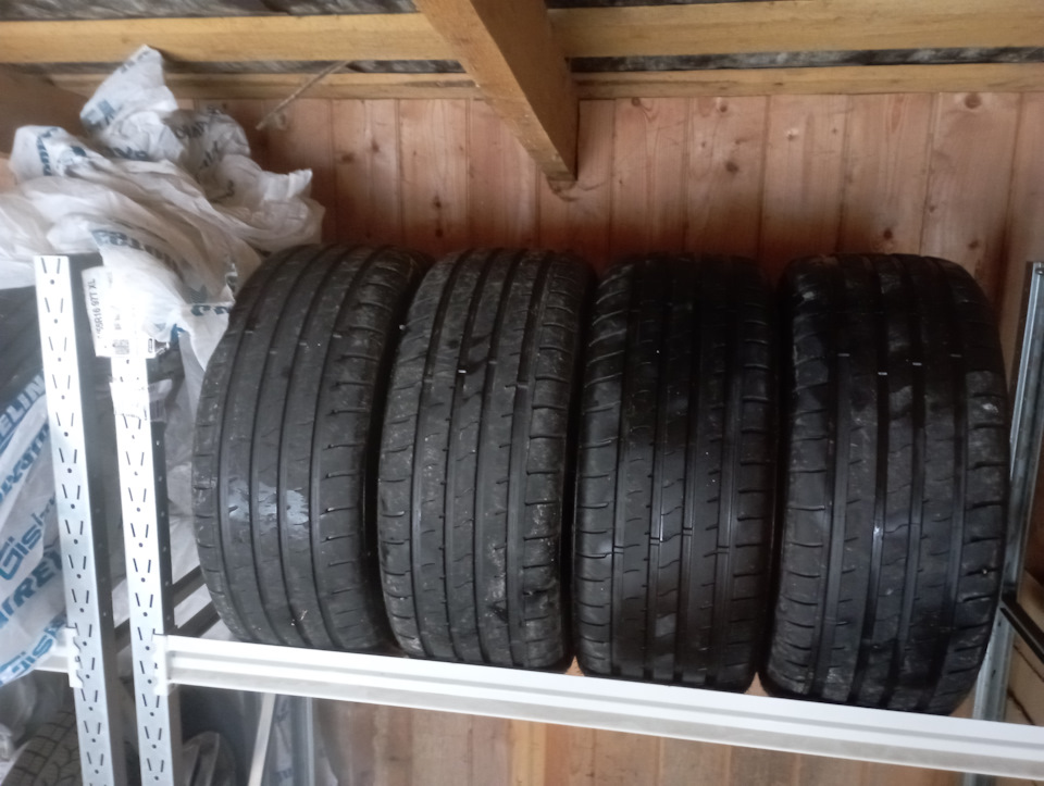 Второй cезон позади Windforce CatchFors UHP 235/40 R18 95W XL ...