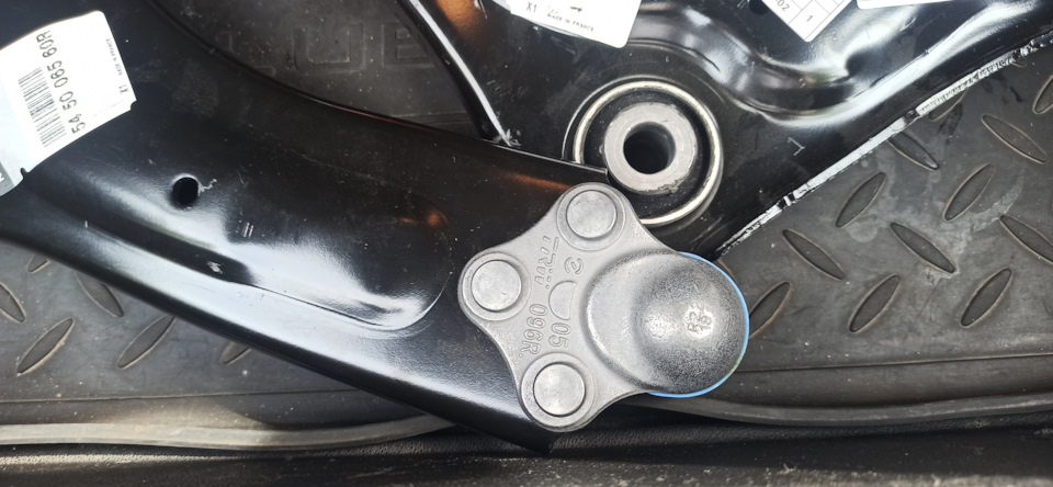 ТО подвески и сцепы( частично) Пробег207тыс — Renault Fluence, 1,6 л ...