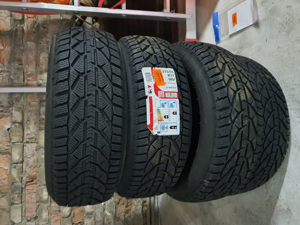 Резина Tigar 215x55 r17 — Subaru Forester (SF), 2 л, 2000 года | шины ...