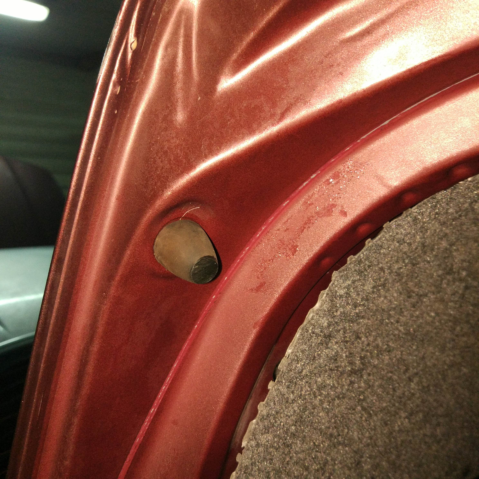 Резиновые отбойники капота и крышки багажника — Nissan Maxima IV (A32 ...