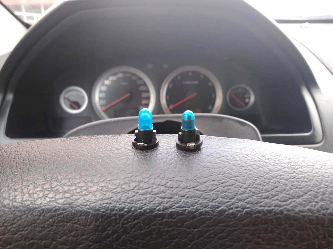 #6 Замена лампочки подсветки замка зажигания VOLVO XC90 — Volvo XC90 ...