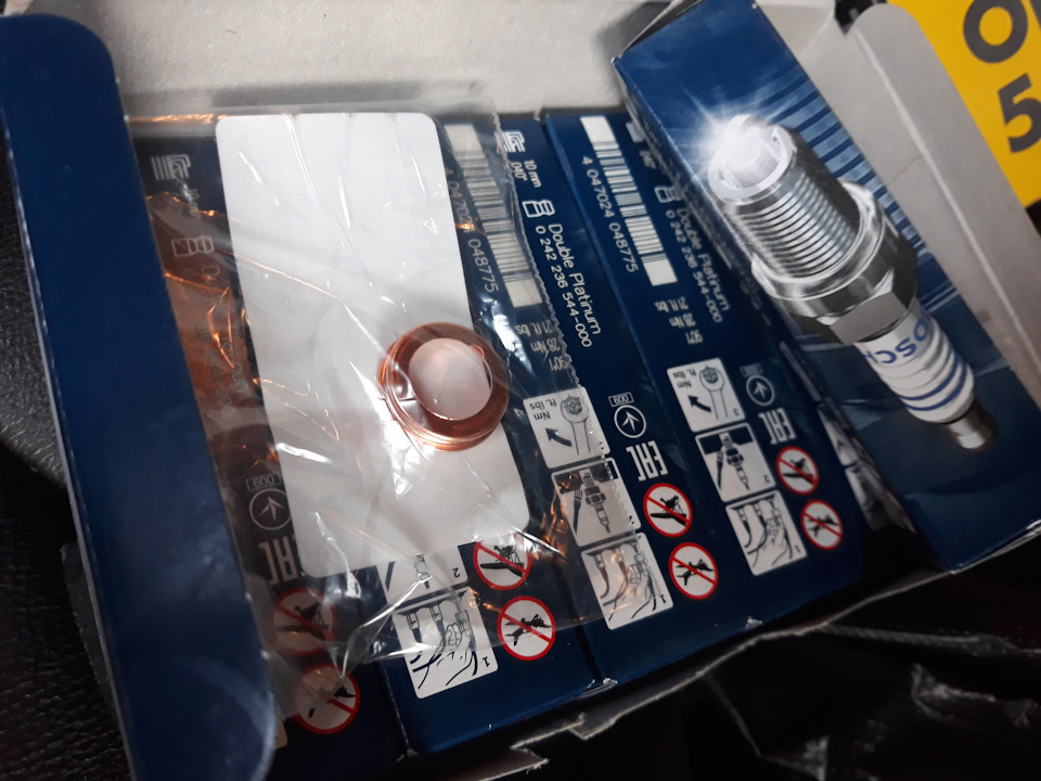 Замена масла и свечей — Nissan Maxima QX (A33), 2 л, 2001 года | визит ...