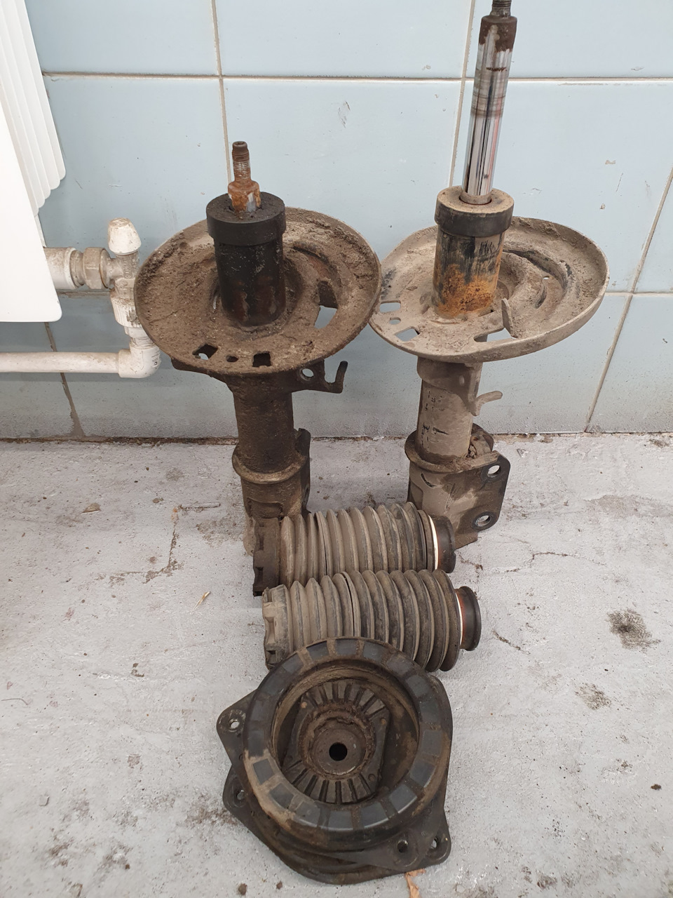 К сожалению нет ничего вечного и на пробеге 205000 пора обновить ...