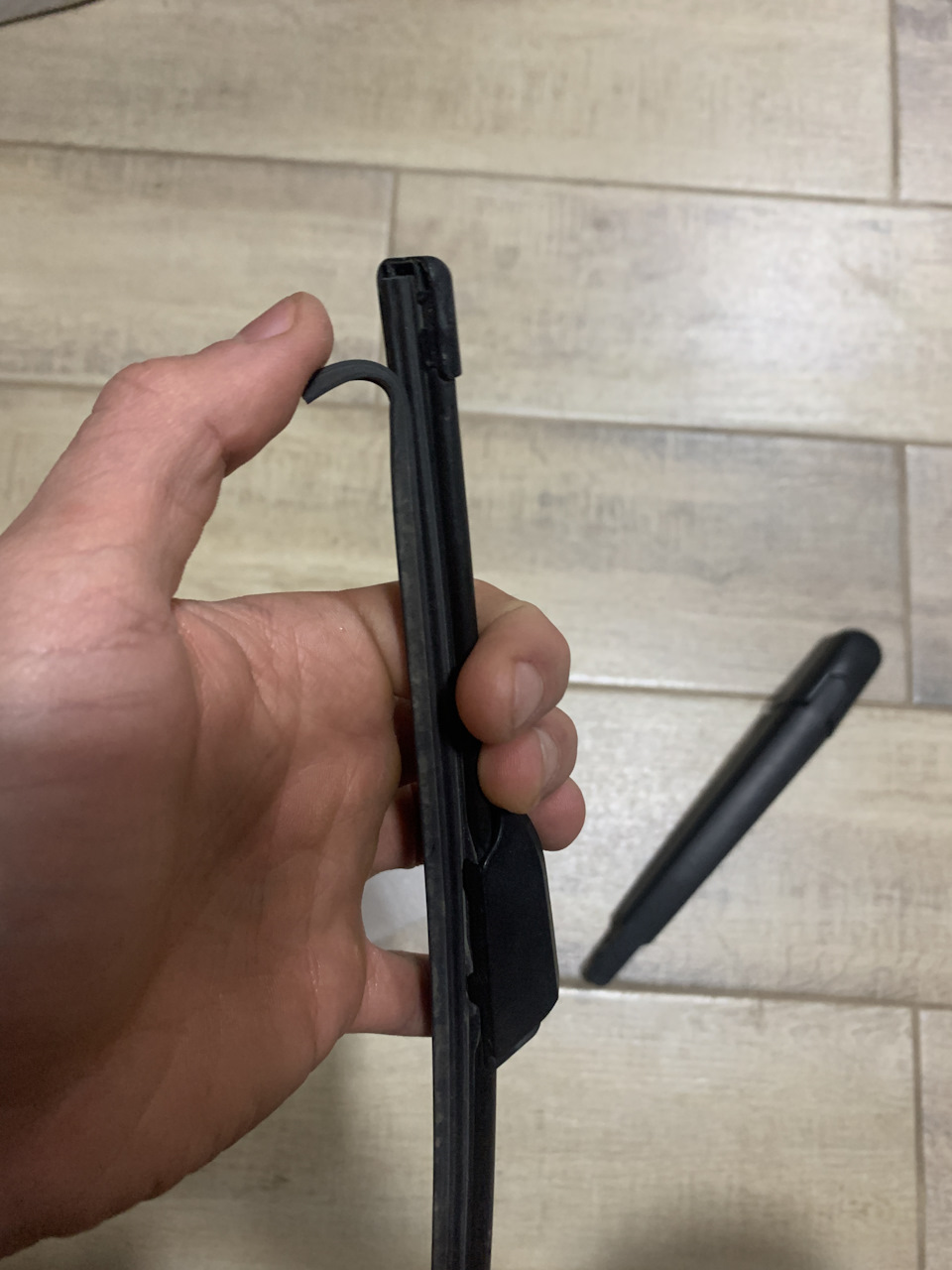 Задний дворник. Замена. Аналог. — KIA Soul (3G), 1,6 л, 2019 года ...