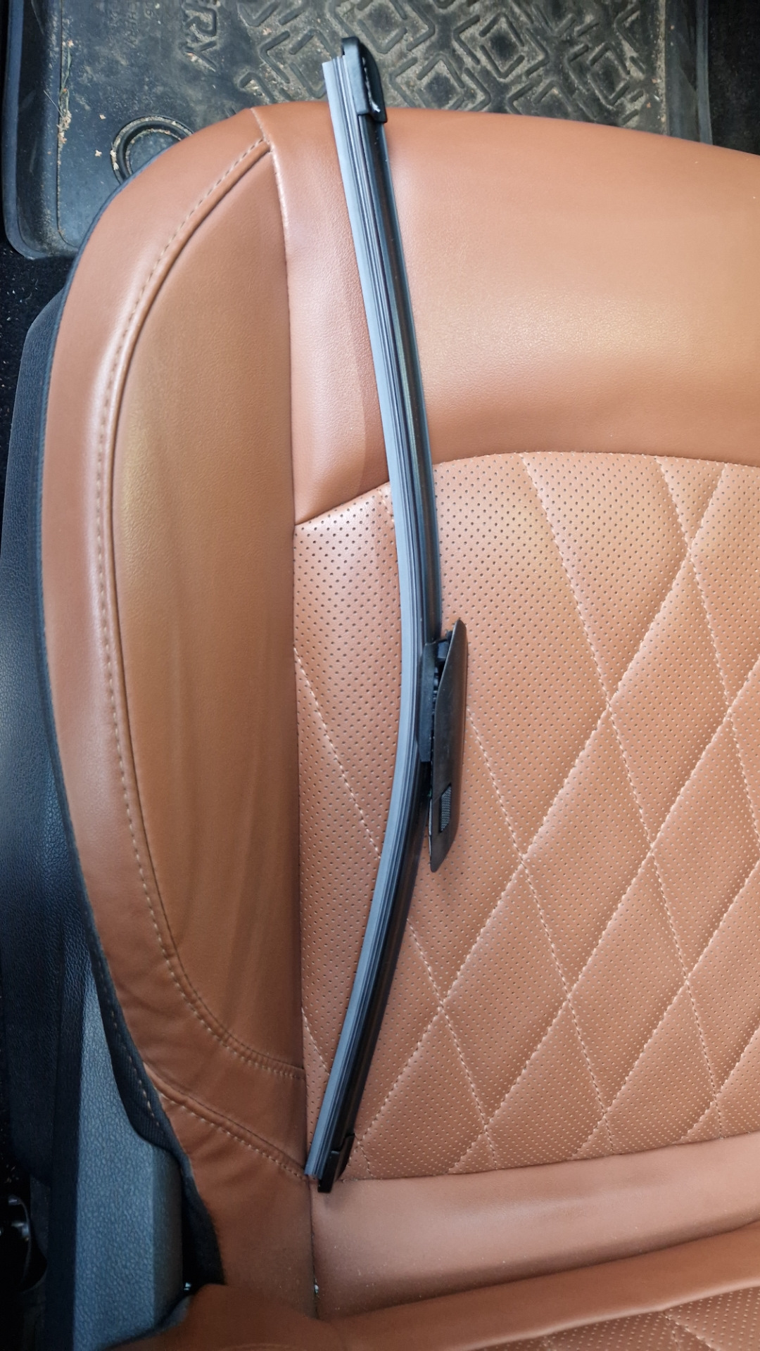 Щетки стеклоочистетеля LYNX (Aeroclip) — Chery Tiggo 8 Pro Max, 2 л ...