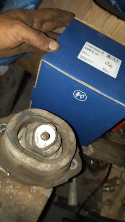 3324401 Опора двигателя LEMFORDER | Запчасти на DRIVE2