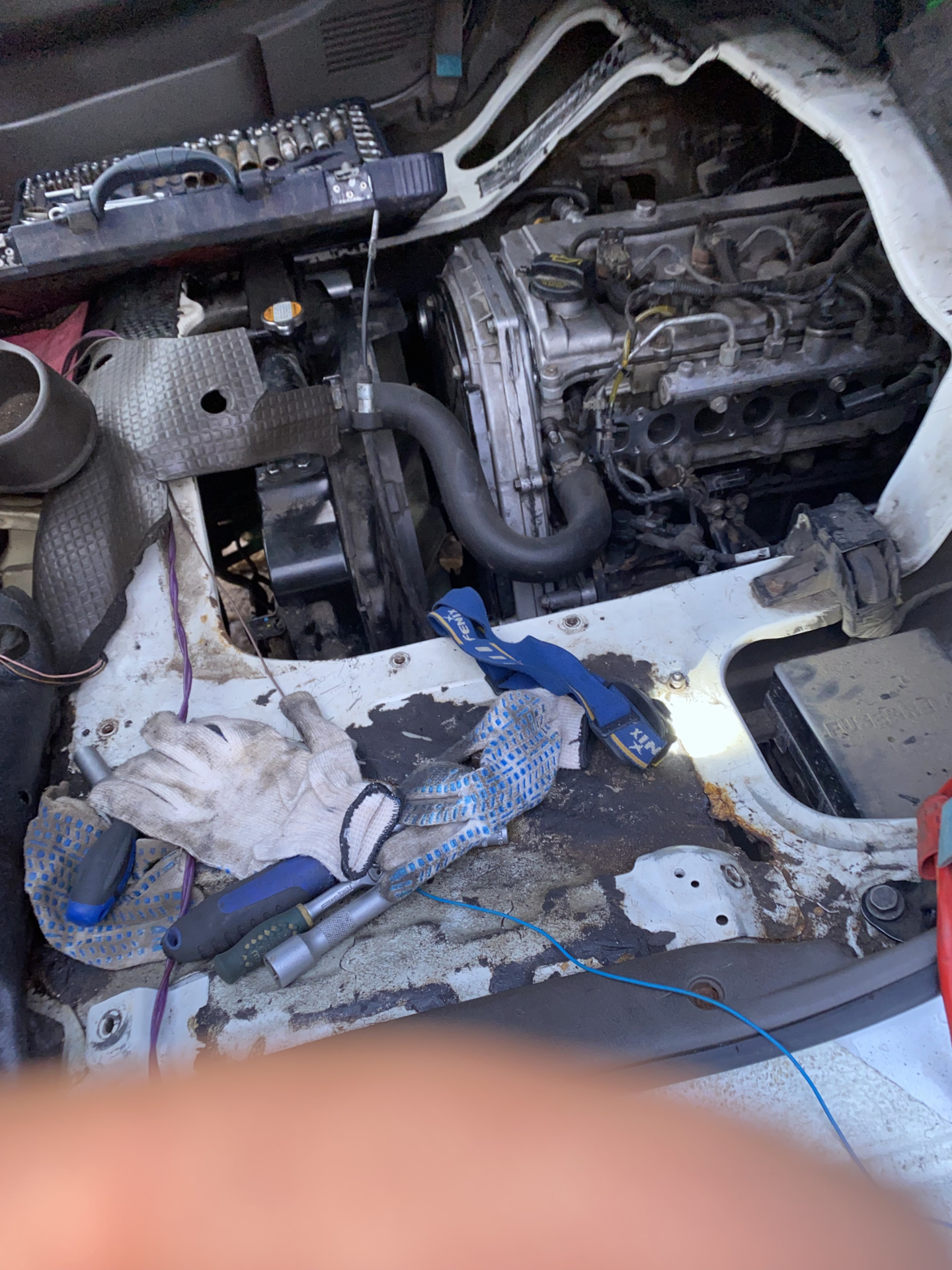 Замена цепей натяжителей шестерен успокоителей ГРМ — Hyundai Porter II ...