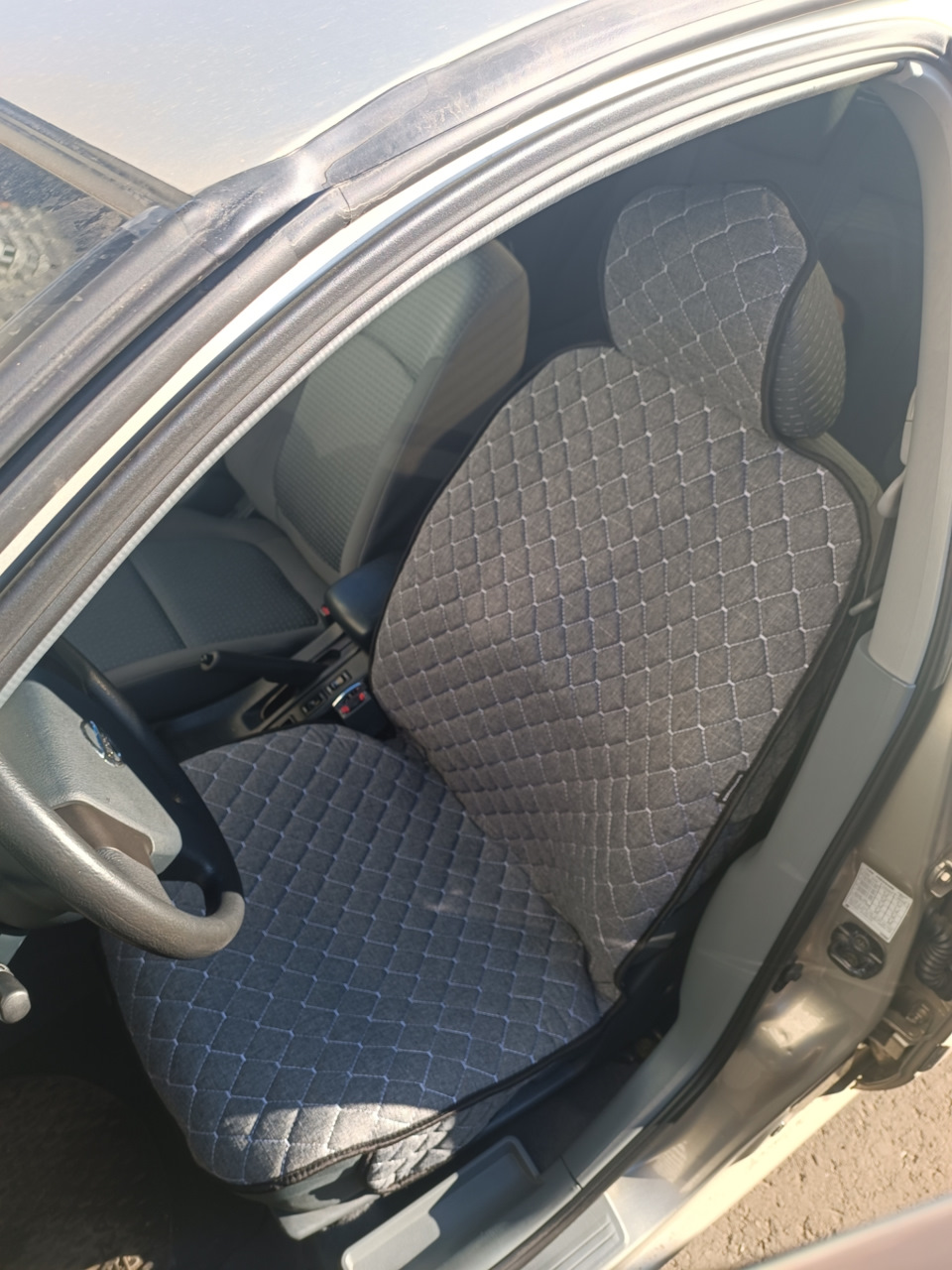 Накидки на передние сиденья — Nissan Almera Classic (B10), 1,6 л, 2006 ...