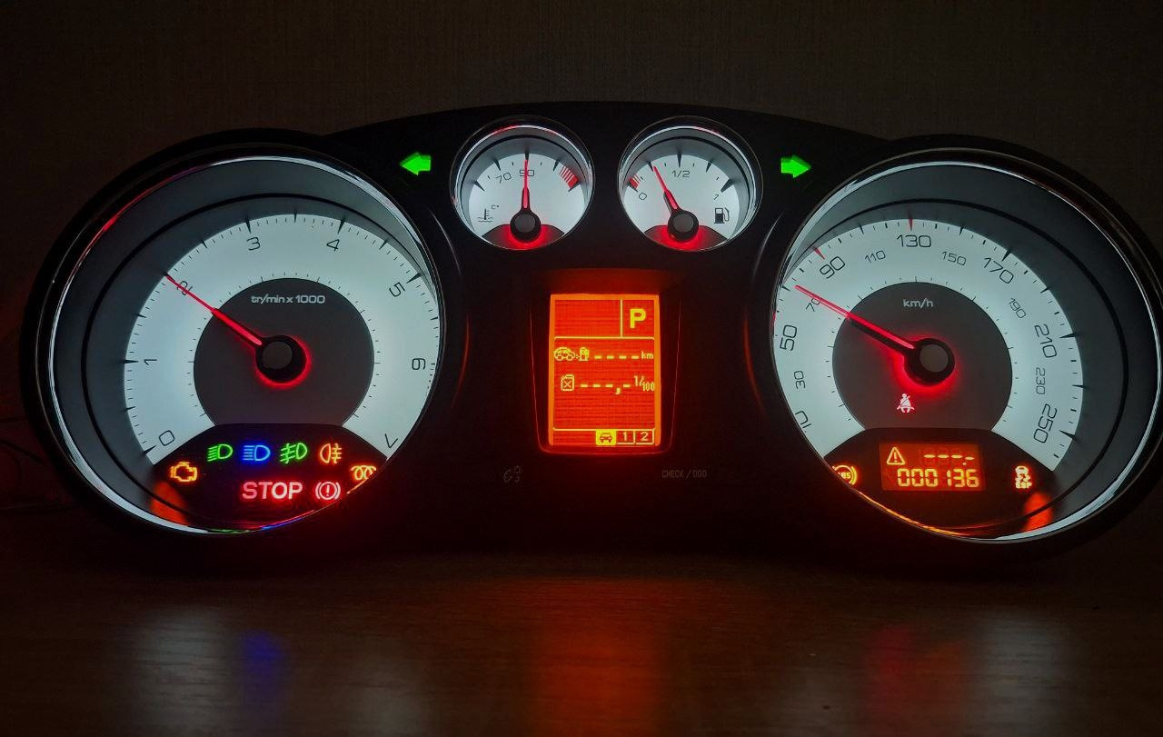 ⚙️2️⃣ Приборные панели которые ко мне попадали. — Peugeot 408 (1G), 1,6 л, 2013 года ...